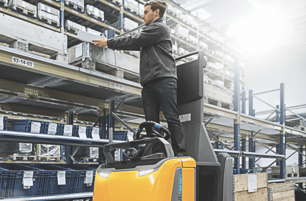 Improving operations with order picking - MHD