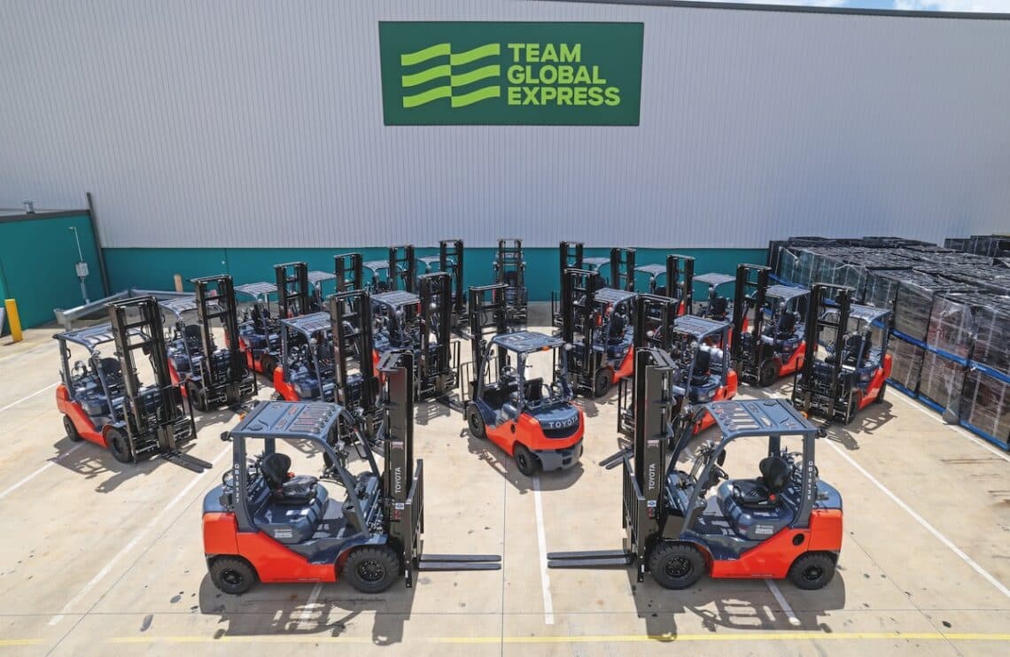 Team Global Express standardises forklift fleet nationwide with TMHA - MHD
